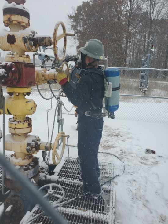 Wellhead Maintenance | Great Lakes Wellhead, Inc. Wellhead Maintenance | Great Lakes Wellhead, Inc.